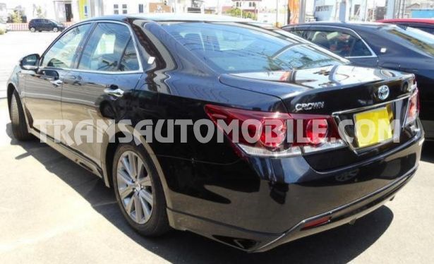 Export Toyota Crown RHD New . This model is no longer available