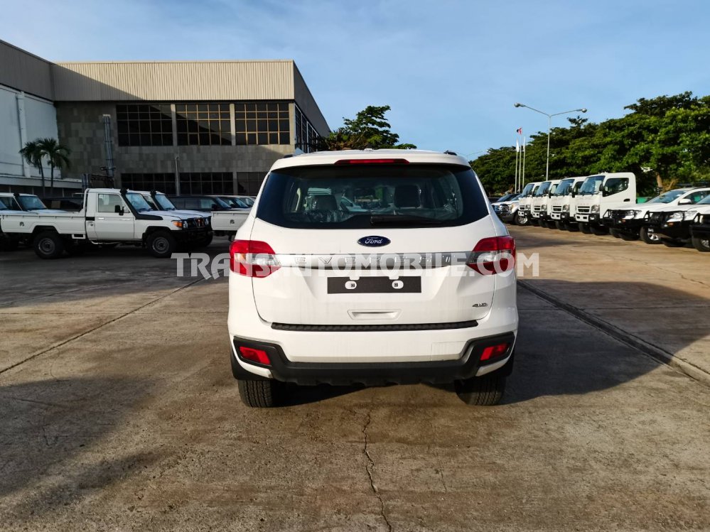 Export Ford Everest RHD Neuf. Ce modèle n’est plus disponible